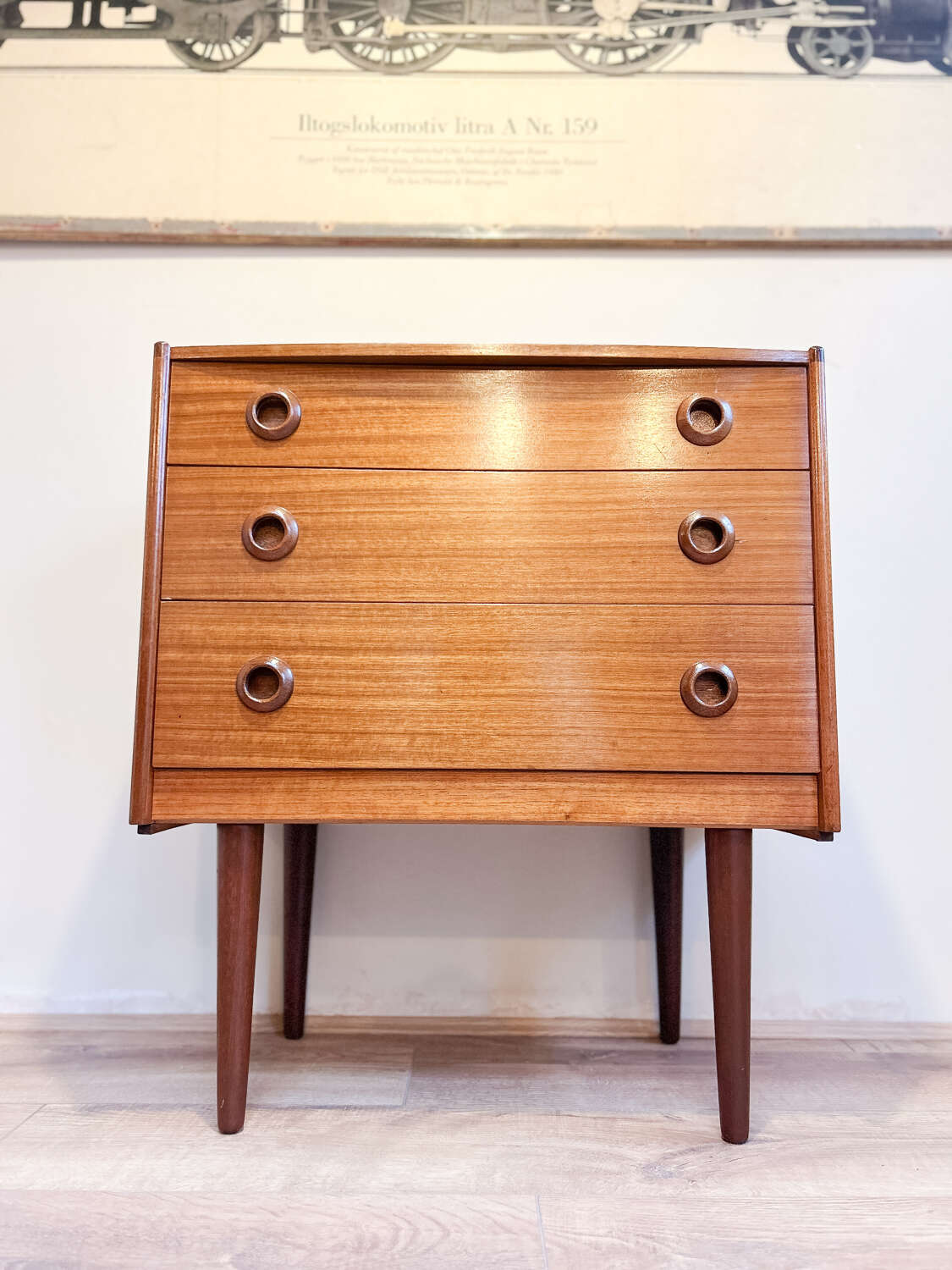 Vintage 1960s Avalon Teak Chest of Drawers - The Hoarde Vintage