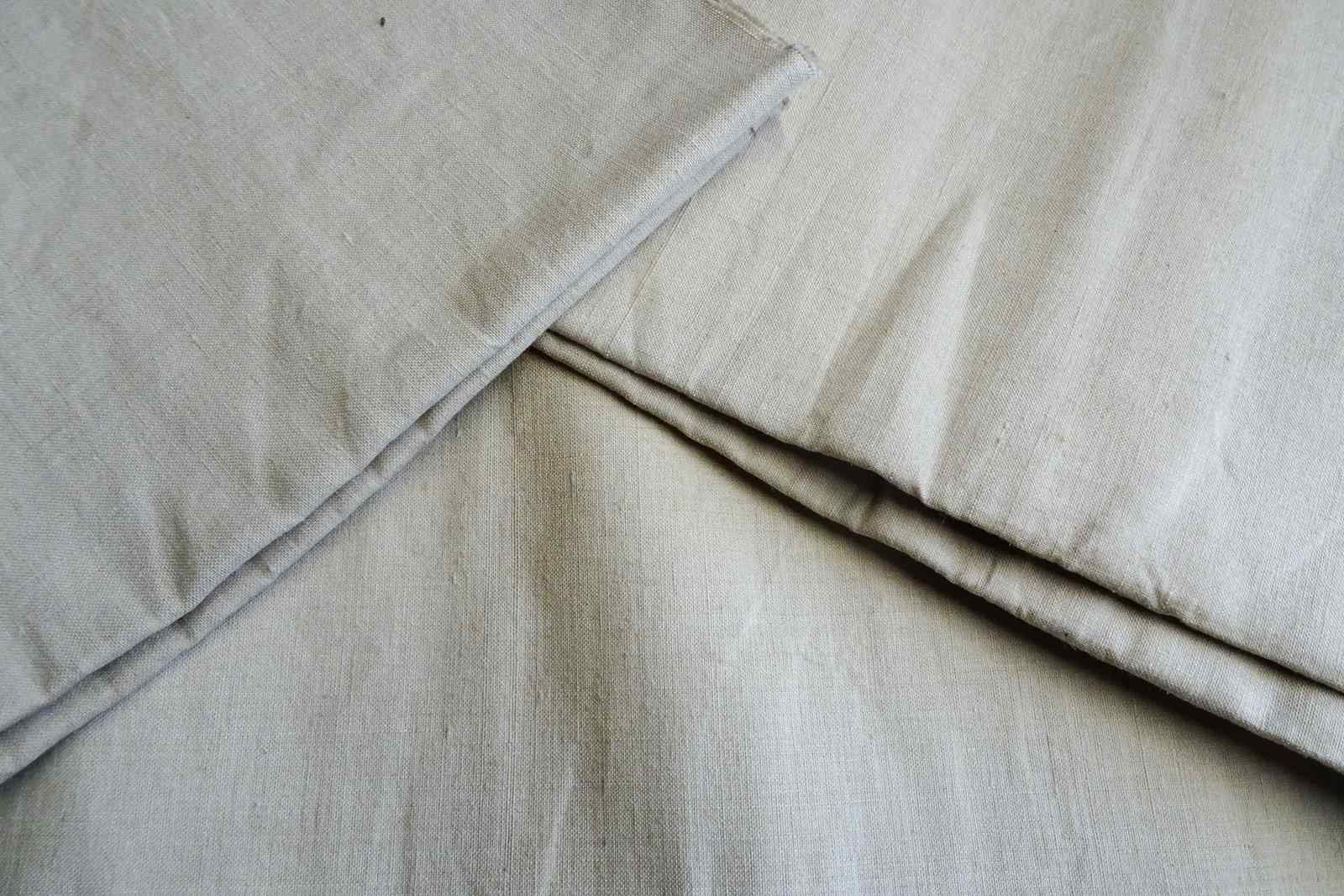Huge Length Of Heavy Antique French Linen - The Hoarde Vintage