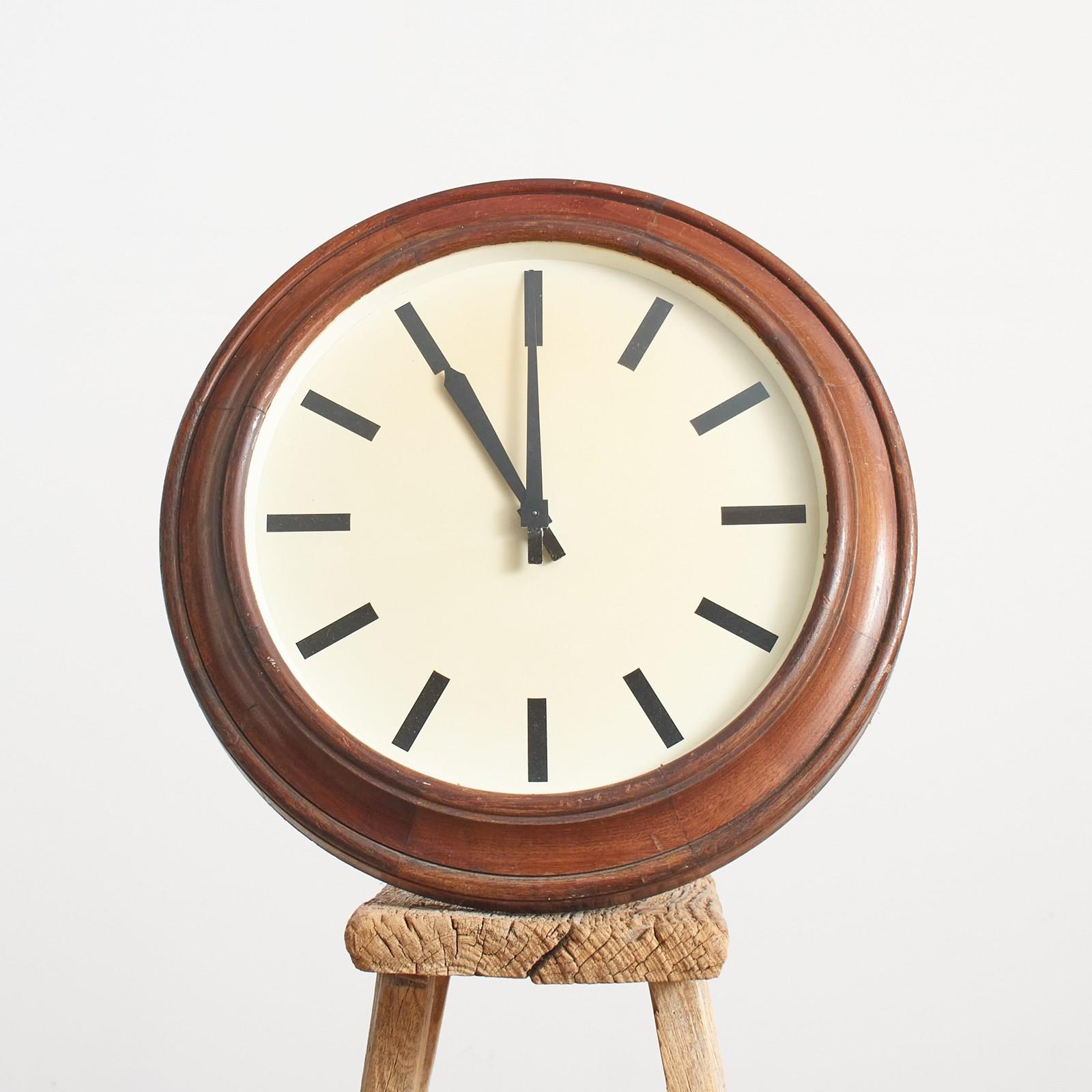 Large Antique Wooden Gents Of Leicester Station Wall Clock – B - The ...